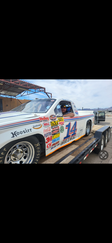 Late model truck team